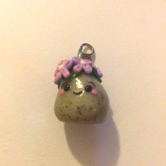 Jewelry | Pet Rock Flower Crown Charm | Poshmark